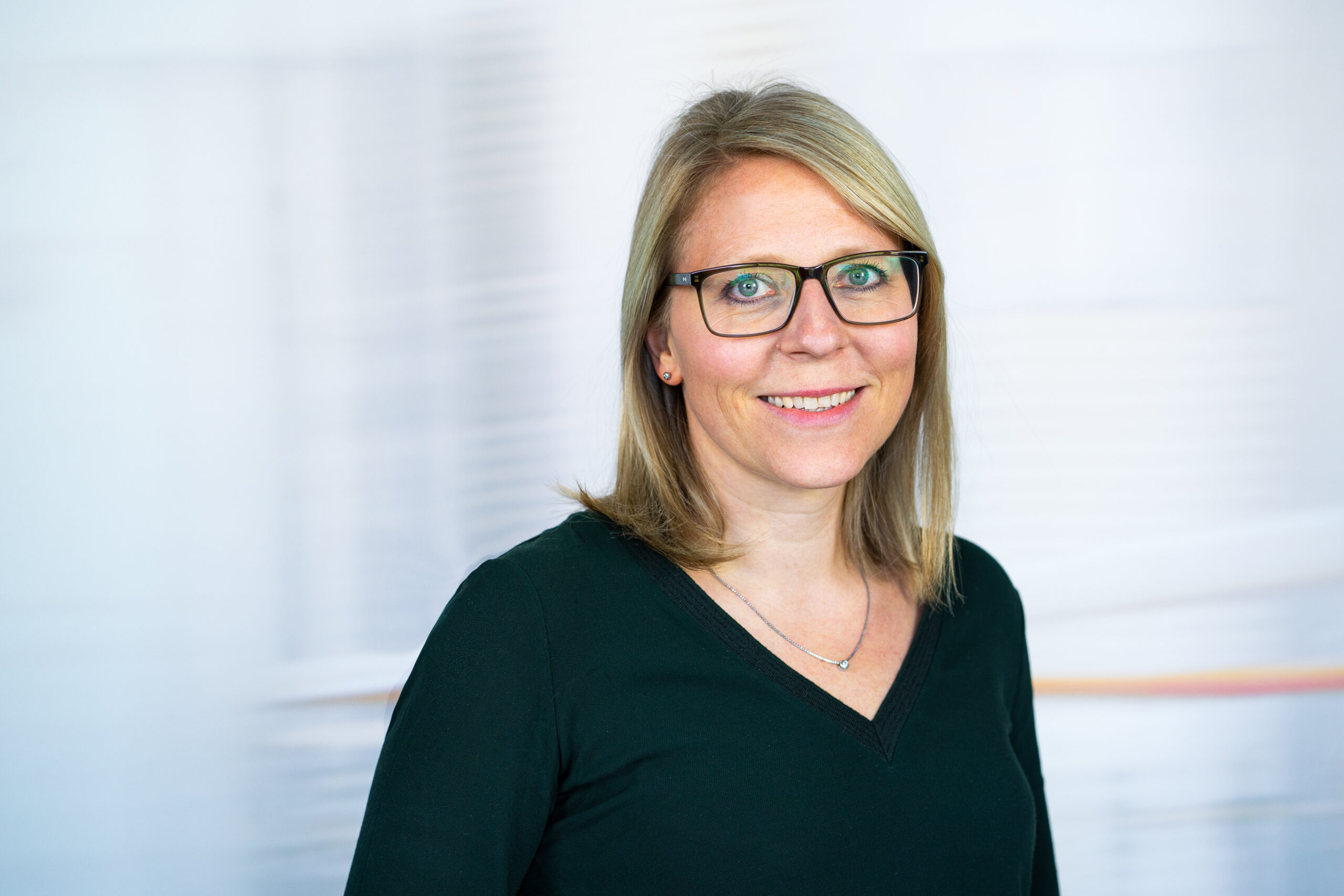 16+ im Gespräch mit Eva-Marie Lewis - Wirtschaftskraft