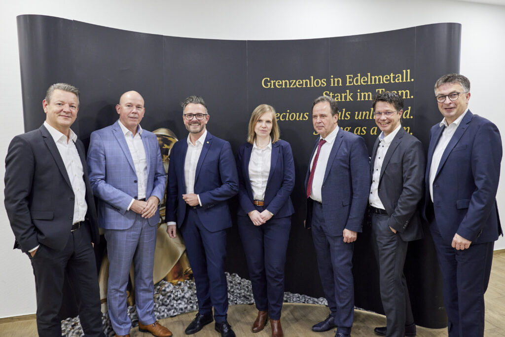 Pforzheimer Rathausspitze bei Edelmetallspezialist Heimerle + Meule ...