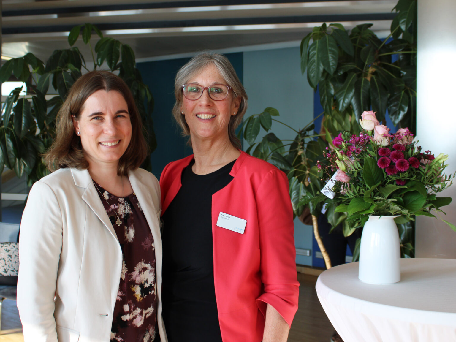 Neues Gesicht an der Spitze: Maureen Ächtler übernimmt Pflegedirektion ...