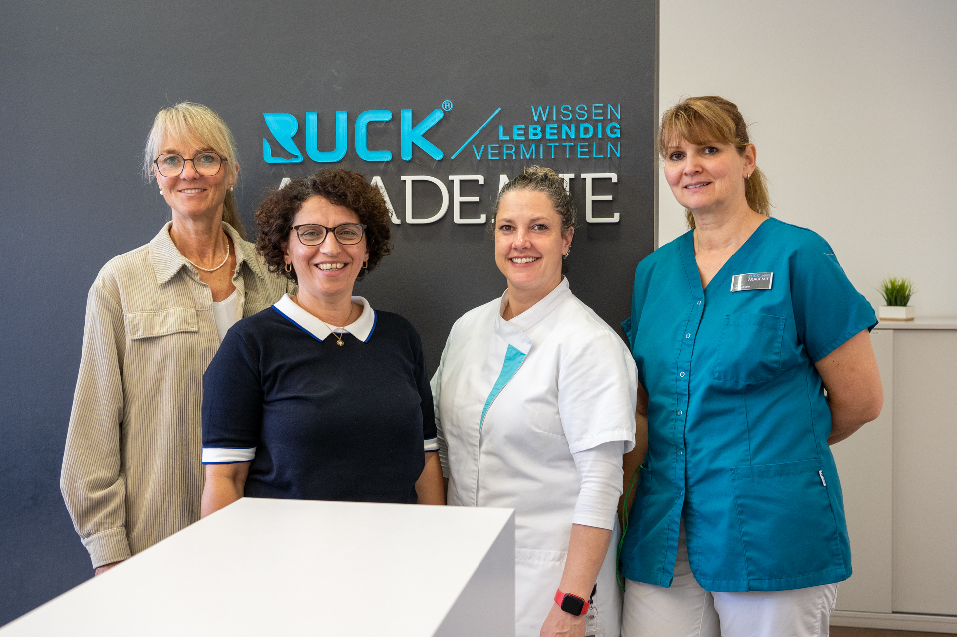 Gesundheit beginnt bei den Füßen – Podologie-Ausbildung in Neuenbürg ...