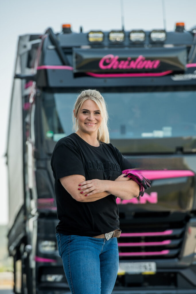 Im Gespräch mit Deutschlands bekanntester Truckerin: Christina Scheib ...