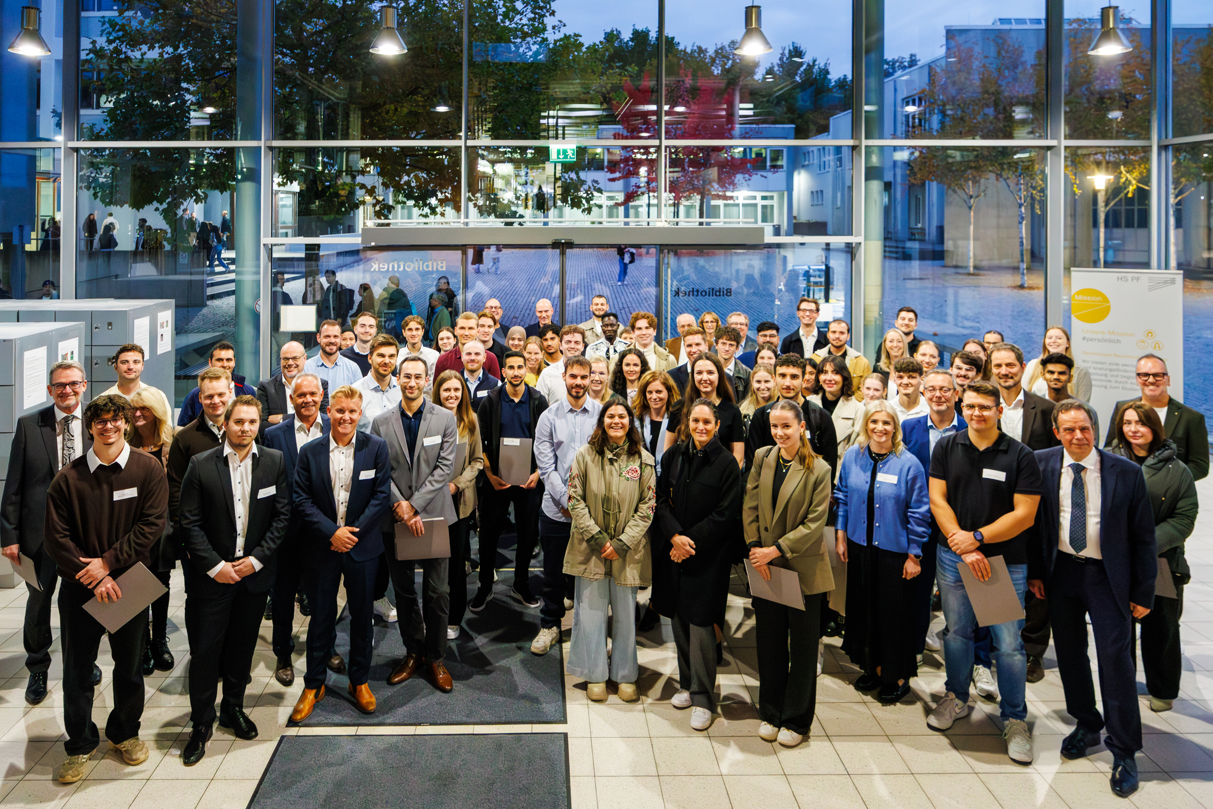 Gemeinsam Zukunft gestalten: Rekordzahl an Deutschlandstipendien an der HS Pforzheim ...